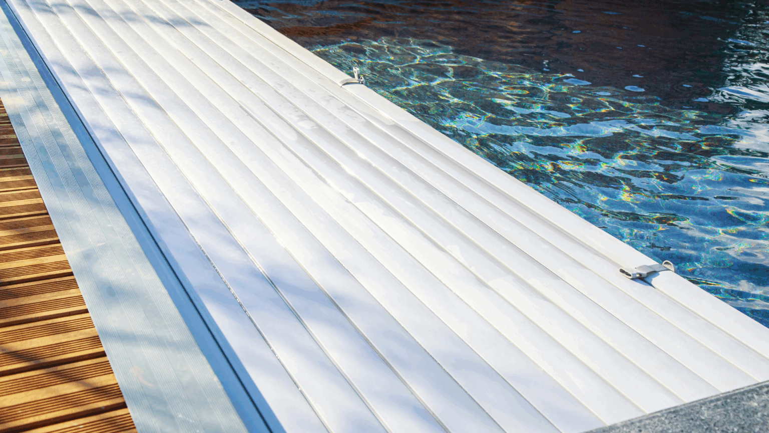 Fini la tolérance : dès juin 2025, votre piscine sans ces 4 dispositifs précis vous coûtera 45 ...